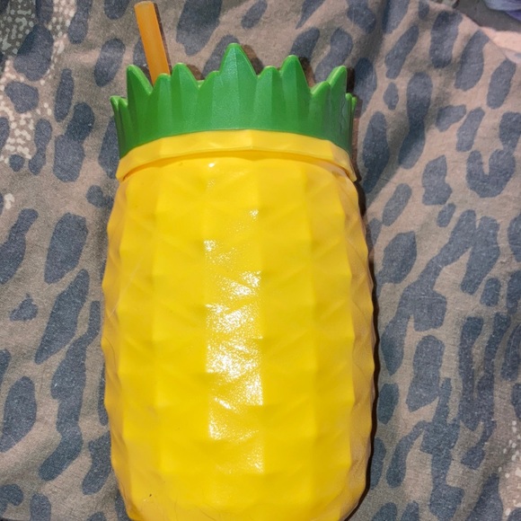 Party Supplies | Aloha Fun Pineapple Cups | Poshmark